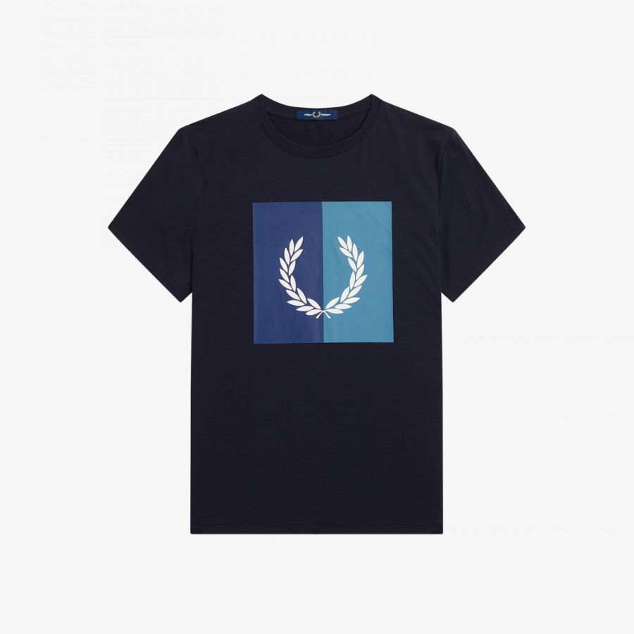 Fred Perry Laurel Wreath Graphic T-Shirt